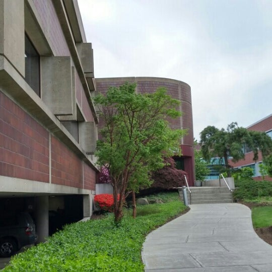 LG Electronics USA - 2 tips from 134 visitors