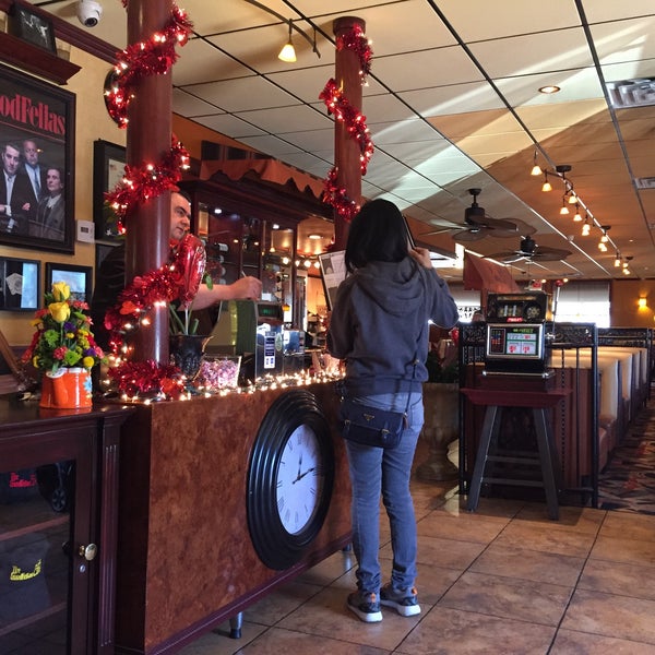 GoodFellas Cafe - Café in Corona