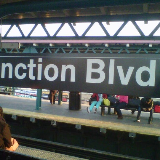 Photos at MTA Subway - Junction Blvd (7) - South Corona - 16 tips