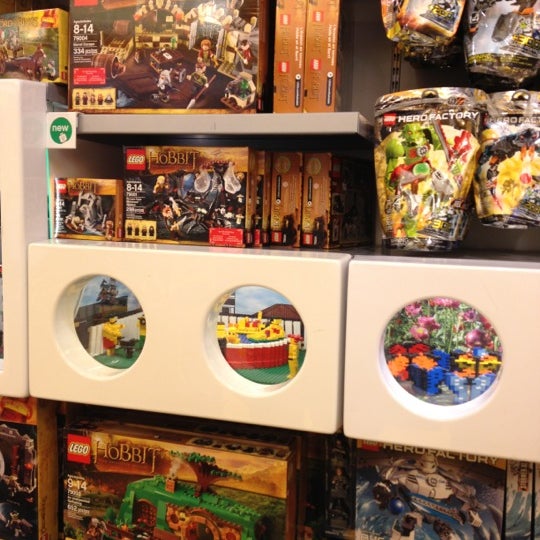 The LEGO Store - Toy / Game Store