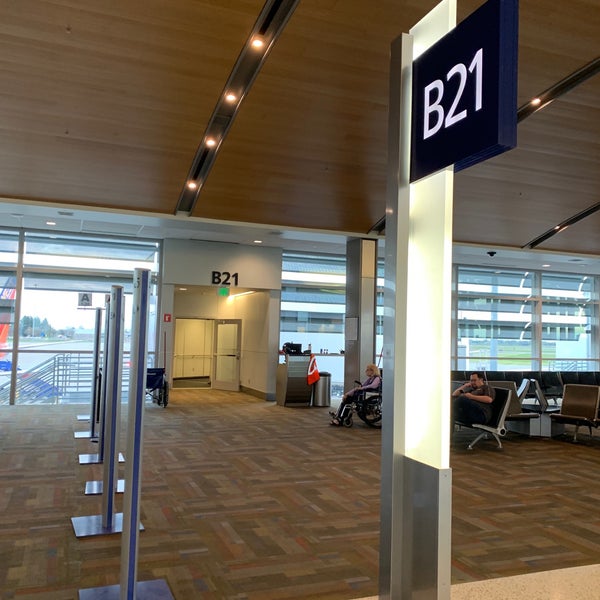 Gate B21 - Airport Gate