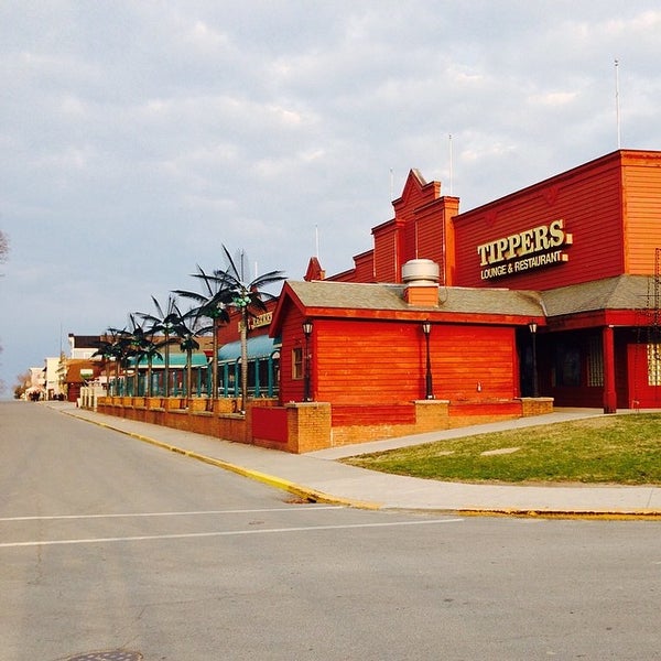 Tipper's - Bar in Put-in-Bay