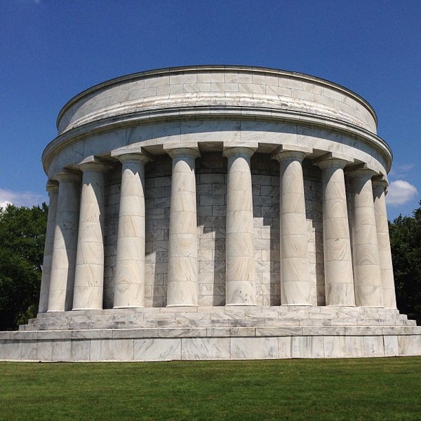 Photos at Harding Tomb - Vernon Heights Blvd