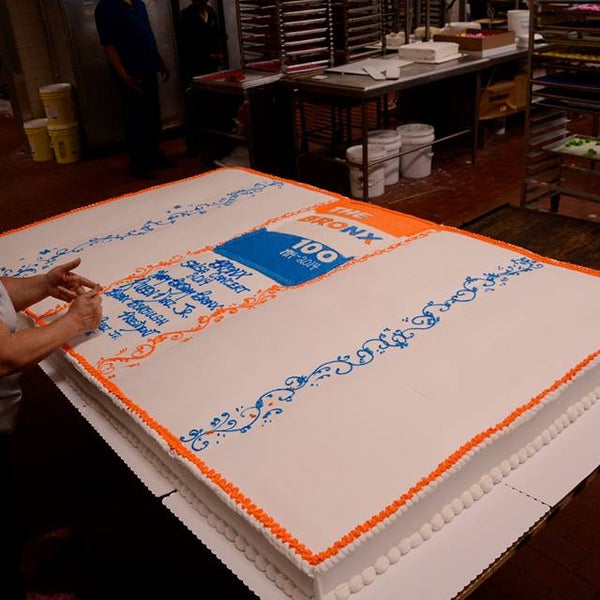 Valencia Bakery - Bakery in Bronx