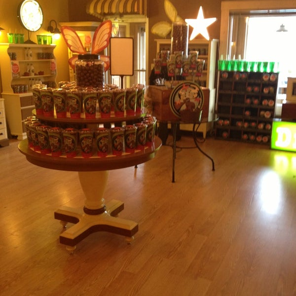 Droolin' Moose Chocolate Shoppe - 9424 Lyndale Ave S