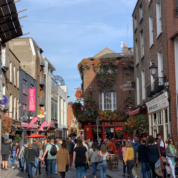 Photos at Temple Bar Square - Temple Bar - Dublin, Dublin City