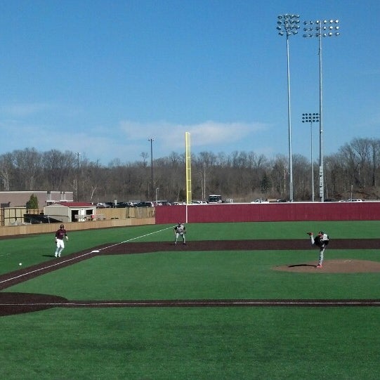 Richard "Itchy" Jones Stadium - Baseball Stadium in Carbondale