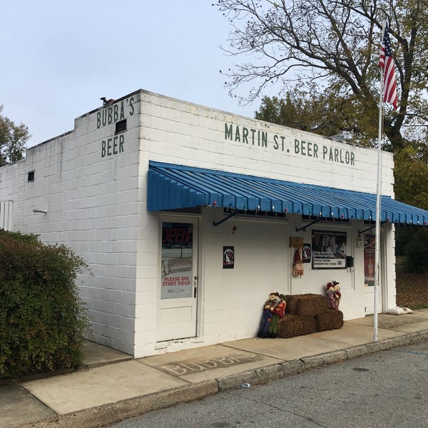 Bubba's Martin Street Beer Parlor - 1 tip