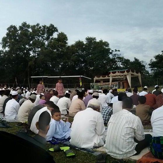Lapangan bola Masjid Dakwah - Chevron Rumbai Camp