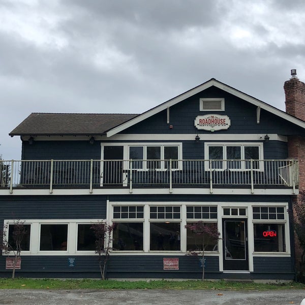 Fall City Roadhouse & Inn - American Restaurant in Fall City