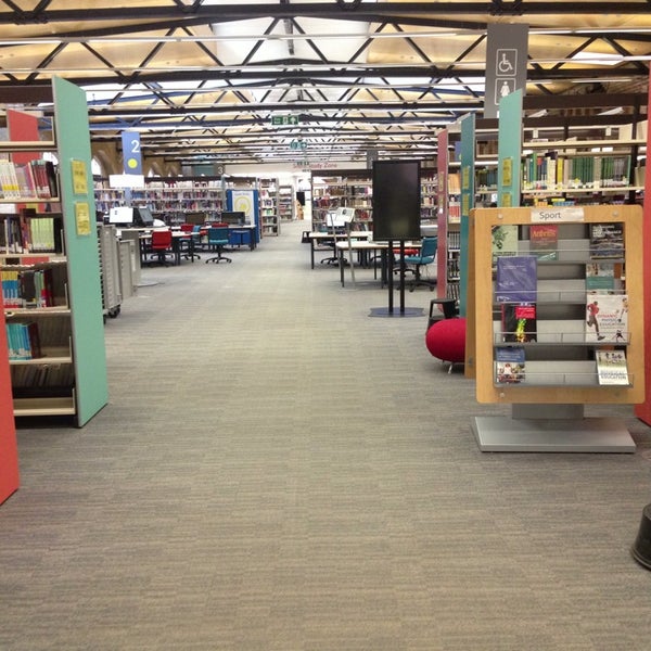 Drill Hall Library - College Library in Chatham