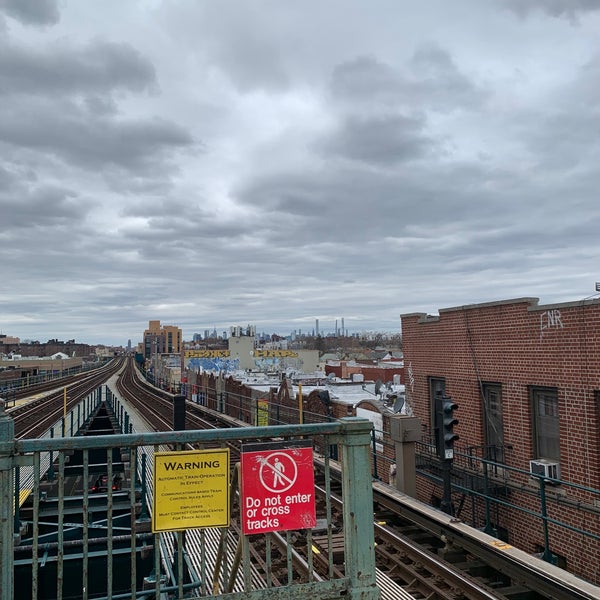 Photos at MTA Subway - Junction Blvd (7) - South Corona - 16 tips