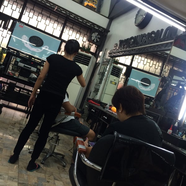 John Sunga Salon - 4 tips from 75 visitors