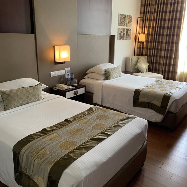 The Gateway Hotel - 25 tips from 1087 visitors