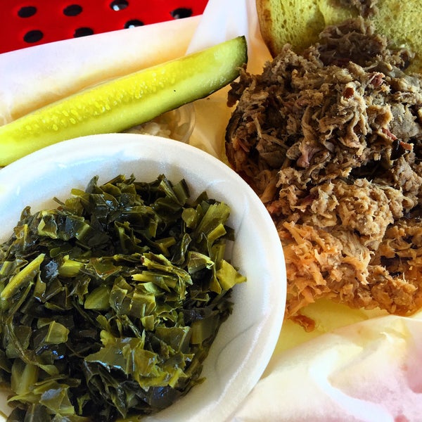 Dixie Pig Bar-B-Q - BBQ Joint