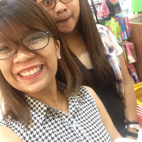 Döhle Haus Manila - Building