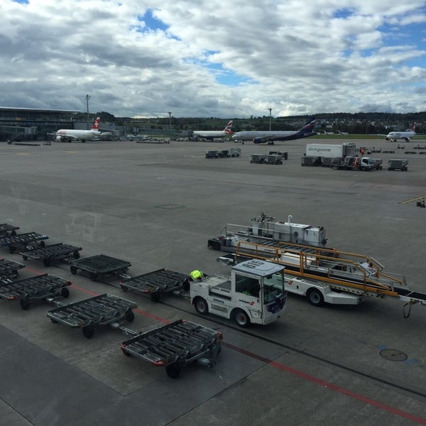 Photos at Gate A62 - Kloten, Zürich
