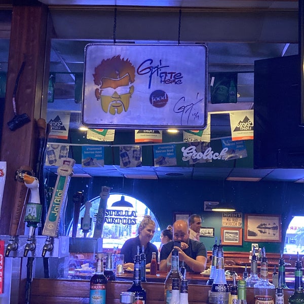 Scully's Tavern - 39 tips from 784 visitors