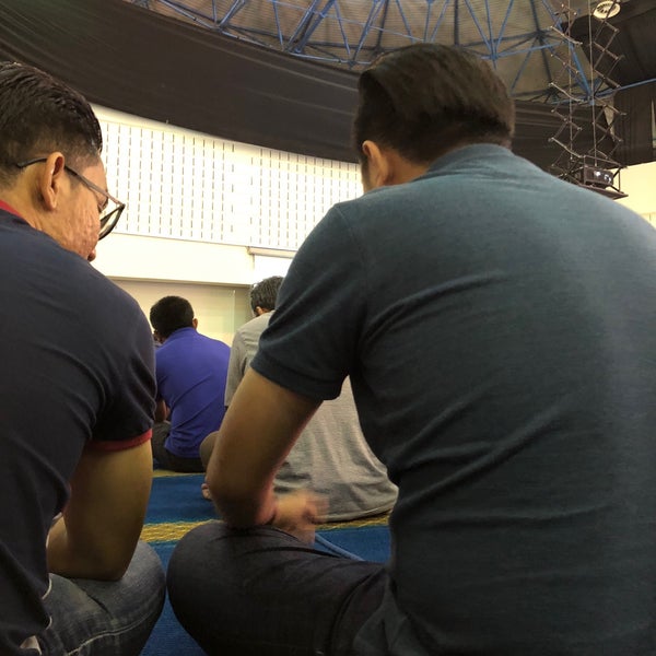 Surau Menara TM Jalan Pantai Baharu - 32 tips from 1057 visitors