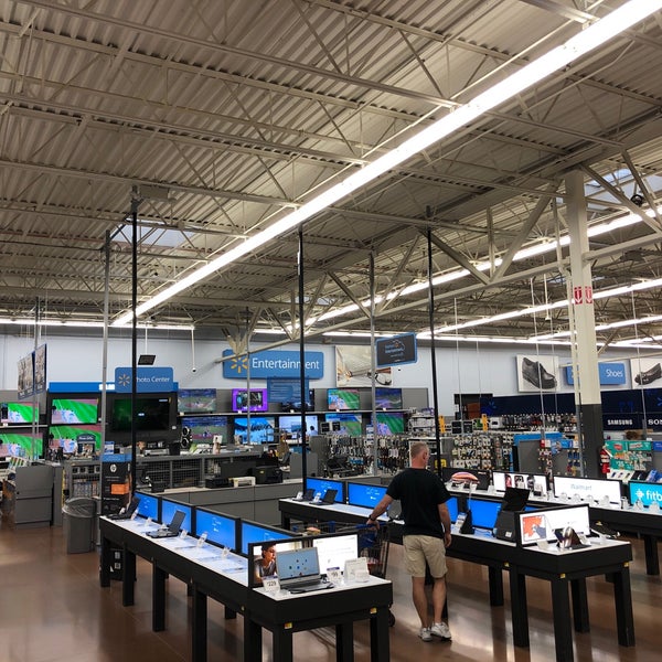 Walmart Supercenter - Big Box Store
