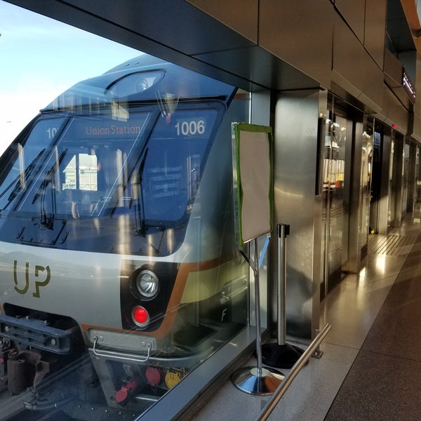 UP Express - Pearson T1 Station - Toronto Pearson International Airport ...
