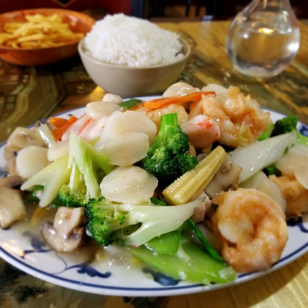 Photos at Fatima's Halal Kitchen - 32 tips from 458 visitors