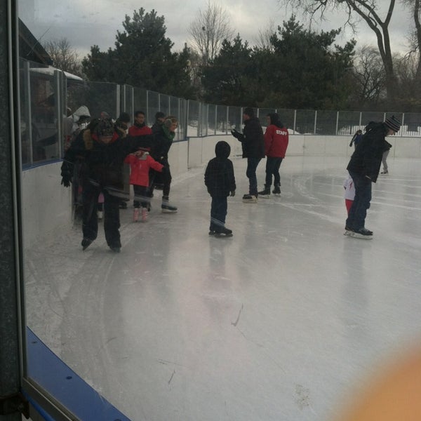 Warren Park Ice Rink - Skating Rink in West Ridge