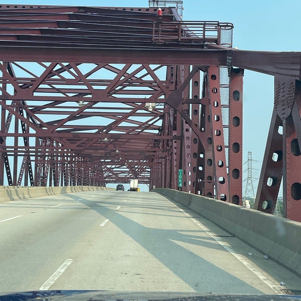 Building The Chicago Skyway Bridge