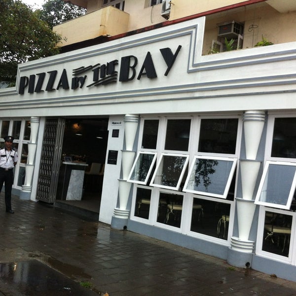 Pizza By The Bay - Mumbai, Mahārāshtra