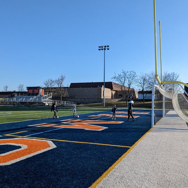 Monroe Middle School - Wheaton, IL