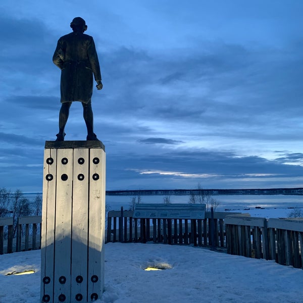 Captain Cook Statue - Anchorage, AK