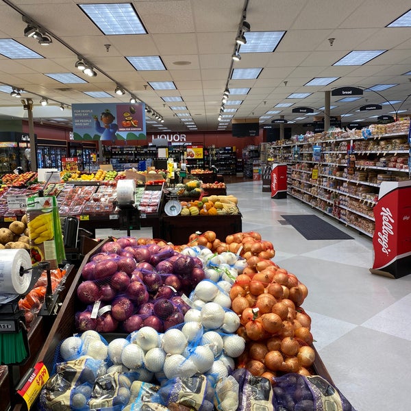 Pick 'n Save - 1010 22nd St