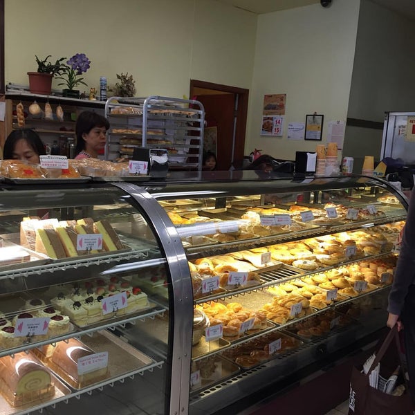 Ruby King Bakery - Chinatown - 718 Franklin St