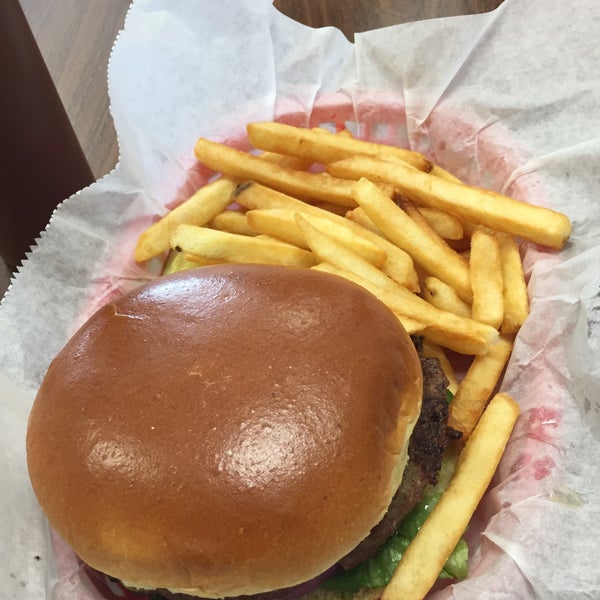 Julian's BBQ - Elk Grove Village, IL