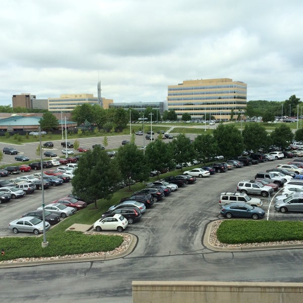 Photos at Cerner Development Center 3001 Building (Now Closed) - Kansas ...