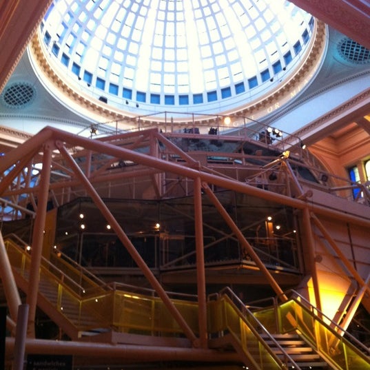 Royal Exchange Theatre - Theater in City Centre