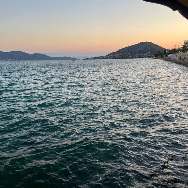 Σαλαμίνα (Salamina) - Island