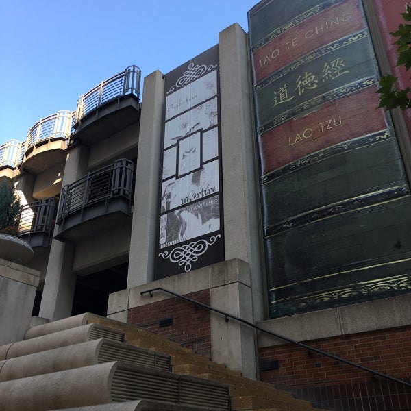 Kansas City Public Library: Central Library - 16 tips