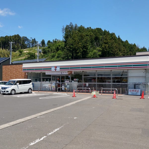 セブン-イレブン 仙台鶴が丘店 - 泉区松森2-2