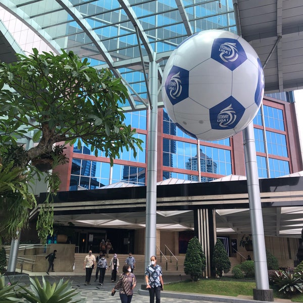 Photos at Gedung BRI II - 80 tips