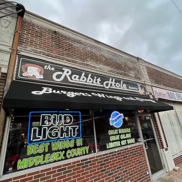 Rabbit Hole Tavern - 6 tips