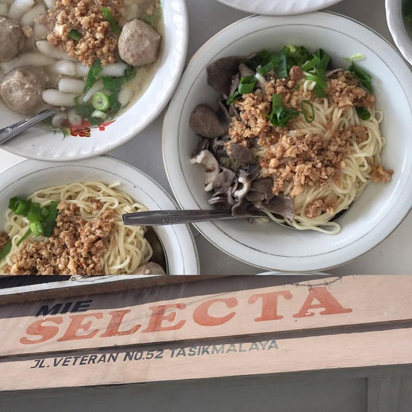 Mie Baso Selecta - Indonesian Meatball Restaurant