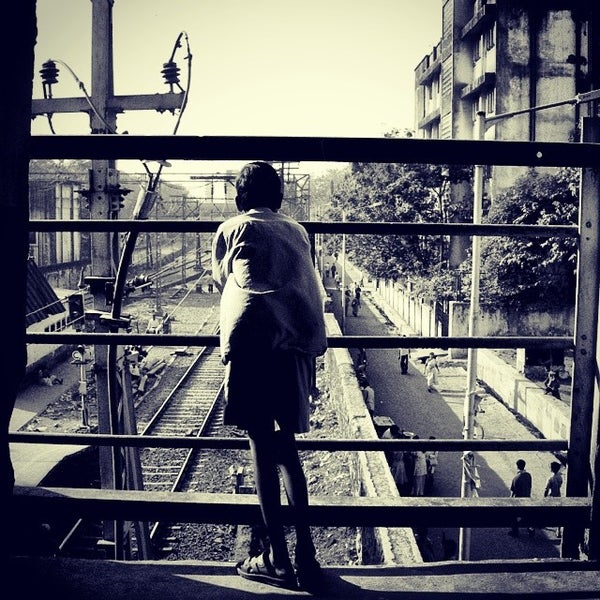 Chembur Railway Station - Train Station in Mumbai