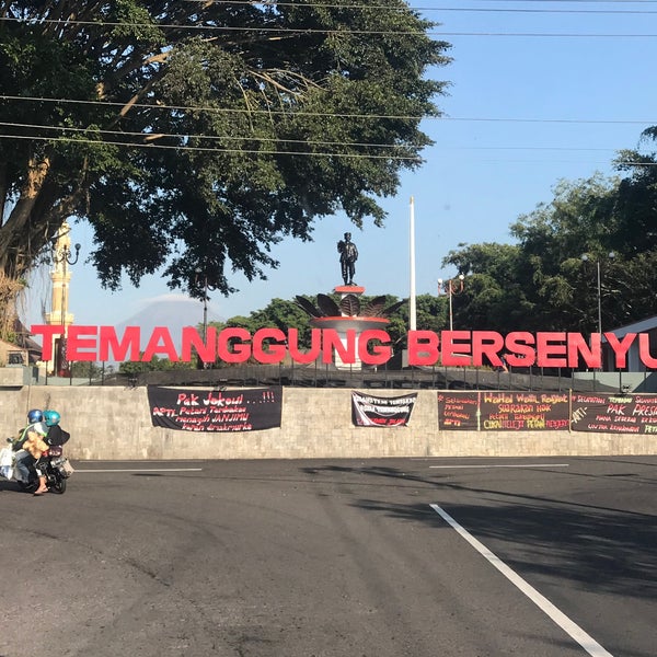Alun-Alun Temanggung - Plaza in Temanggung