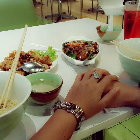 The Noodle Express Royal Plaza