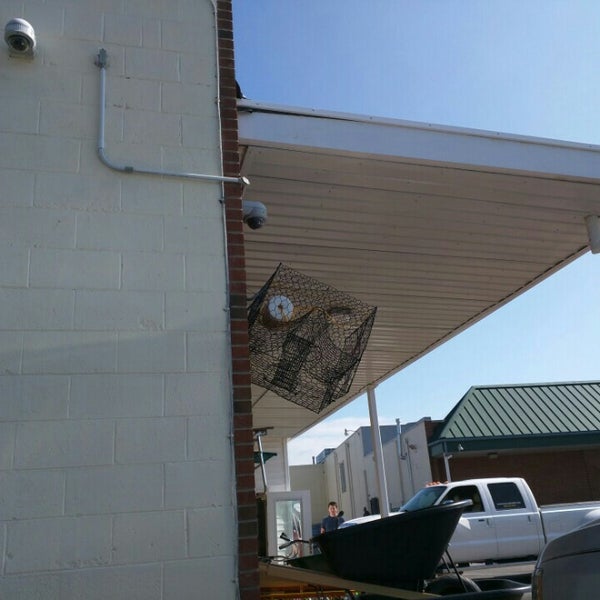 G&E Hocker's Hardware Store - 1 tip