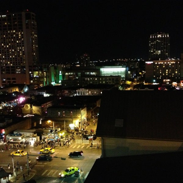 St Davids Garage - Downtown Austin - 183 visitors