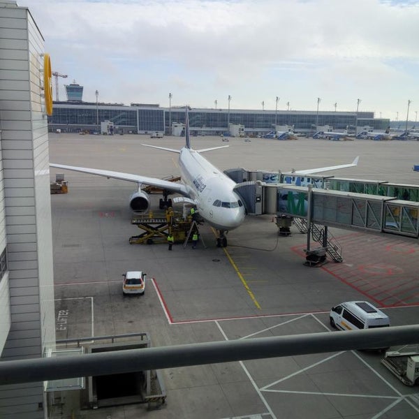 Lufthansa Flight LH 764 - Plane in München