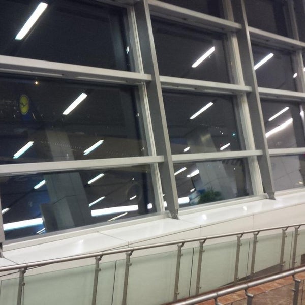 Lufthansa Flight LH 763 - Plane in Delhi