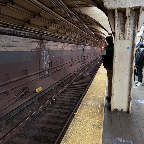 Grove Street PATH Station - Metro Station